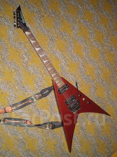 Jackson king v (япония), б/у. Цена: 15 000₽ во Владивостоке