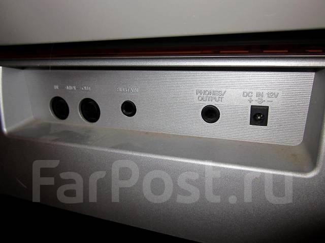 Синтезатор Yamaha DGX-200 в полном комплекте, б/у во Владивостоке