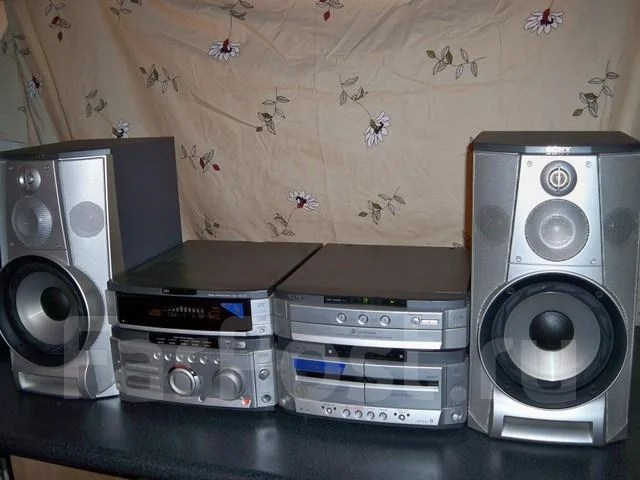 SONY Mini HI-FI Component System MHC-W555, б/у во Владивостоке