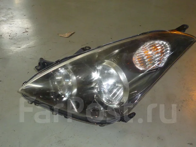 Фара Toyota Wish (01.2003 - 03.2009) ANE11W в Москве