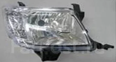 Фара Toyota Hilux (11-) в Москве