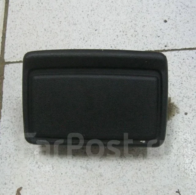 Пепельница задней R двери VW Golf 2 в Калуге