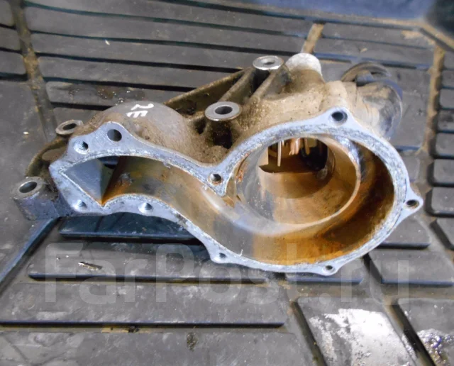 Корпус помпы VW Passat B4 2E в Калуге