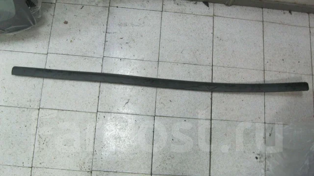 Молдинг передней R двери VW Passat B5 в Калуге