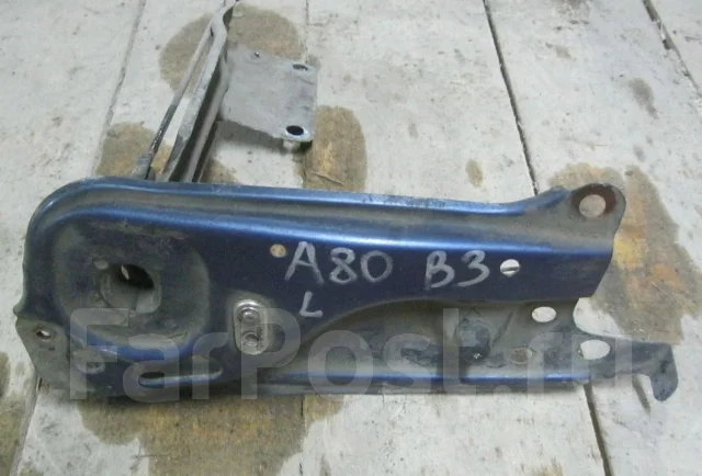 Телевизор Audi 80 B3 L часть в Калуге