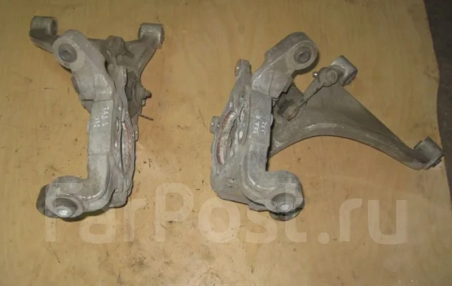 Кулак поворотный задний Nissan Teana J32 в Калуге