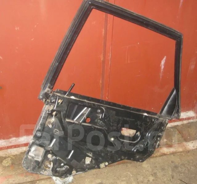 Стеклоподъёмник задний R Audi 80 B3 в Калуге