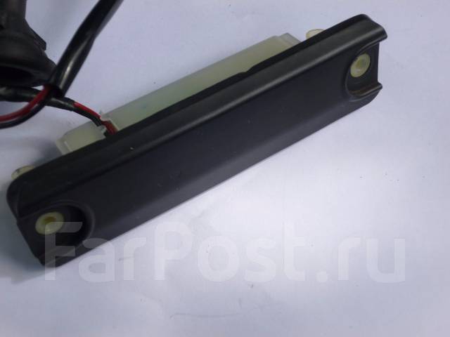 Продаю кнопку открывание багажника на Toyota Prius Nhw 20 купить во ...