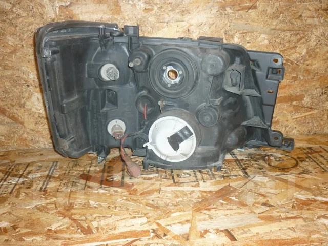 Фара Nissan Elgrand ALE50, ALWE50, APE50, APWE50, ATE50, ATWE50, AVE50 в Москве