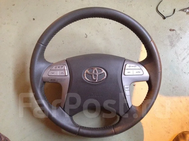 Руль Toyota Camry в Москве