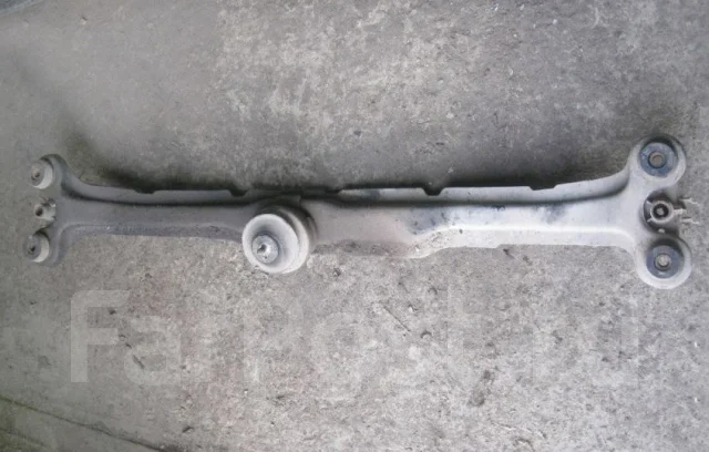 Балка передняя поперечная VW Golf 2 в Калуге