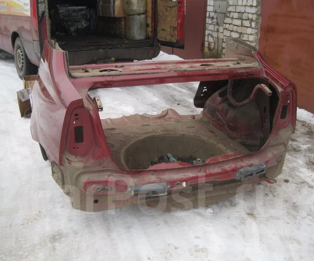 Задняя часть кузова Renault Logan 2011 в Калуге