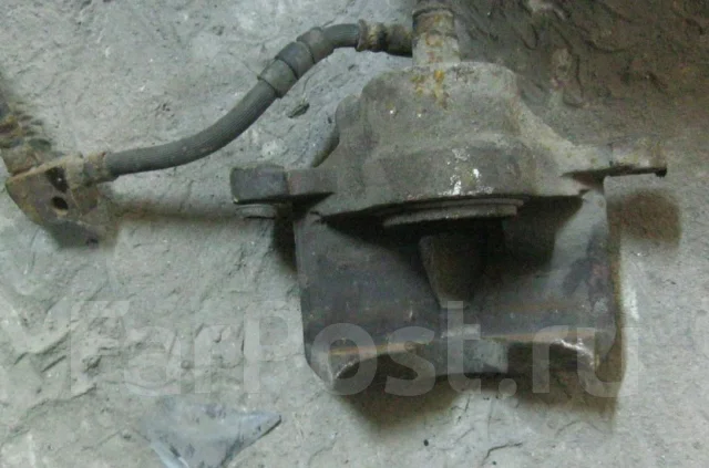Суппорт передний L/R Nissan Primera P10 в Калуге
