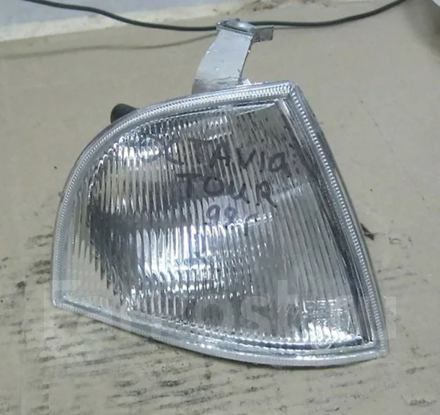 Поворотник R Skoda Octavia 98 г в Калуге