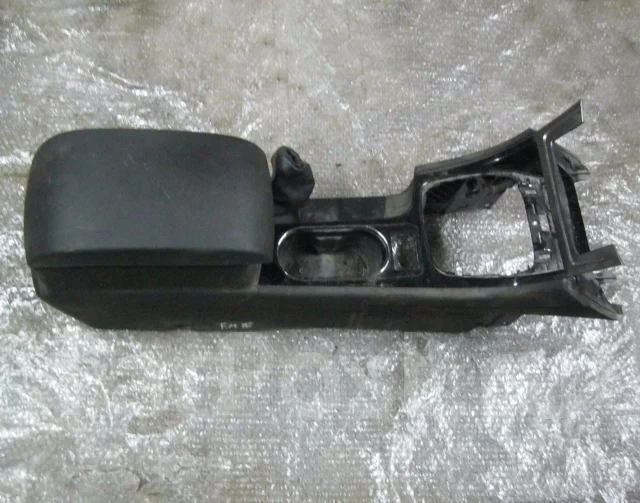 Консоль с подлокотником Ford Mondeo 4 в Калуге