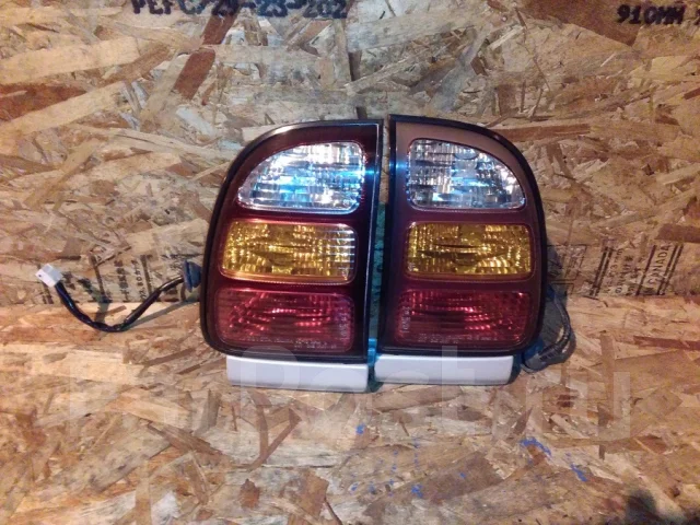 Фонарь Toyota RAV4 SXA11, SXA10, SXA16, BEA11, SXA15 в Москве