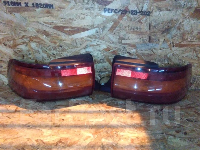 Фонарь Toyota Vista CV30, SV30, SV32, SV33, SV35 в Москве
