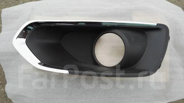 Suzuki SX4 Рамка птф правая в Москве