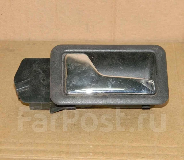 Ручка двери внутренняя L Audi 80/90/100/200 в Калуге