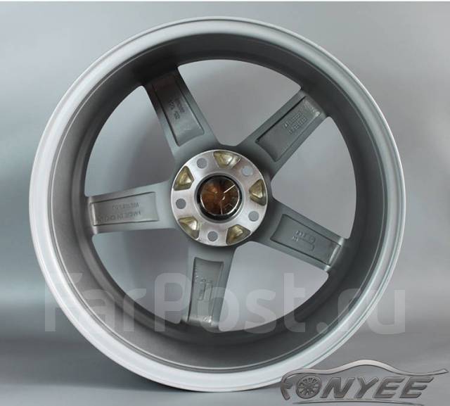 Новые диски Vossen CV3 R18 5х114,3 ET42 J9,5 цвет: серый мат, 18", 1 шт ...