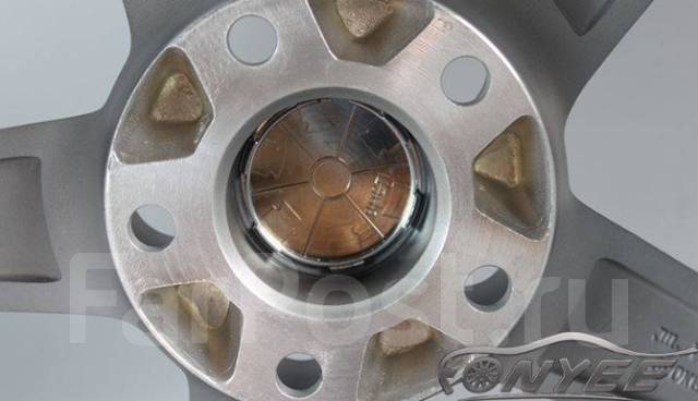 Новые диски Vossen CV3 R18 5х114,3 ET42 J9,5 цвет: серый мат, 18", 1 шт ...