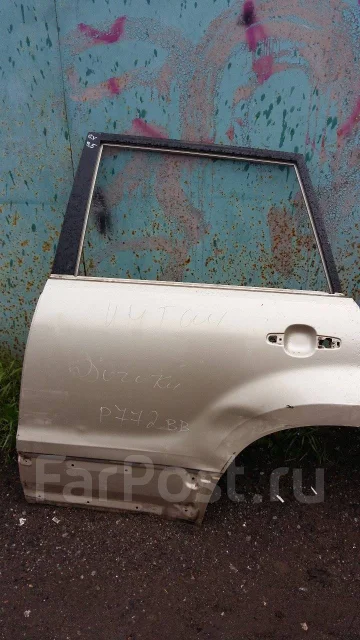 Задняя левая дверь Suzuki Grand Vitara в Москве