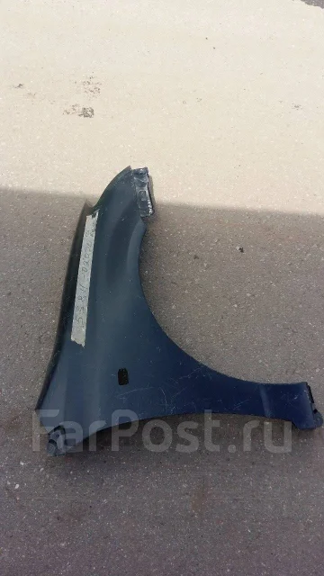 Переднее крыло Toyota Corolla 120 HB в Москве