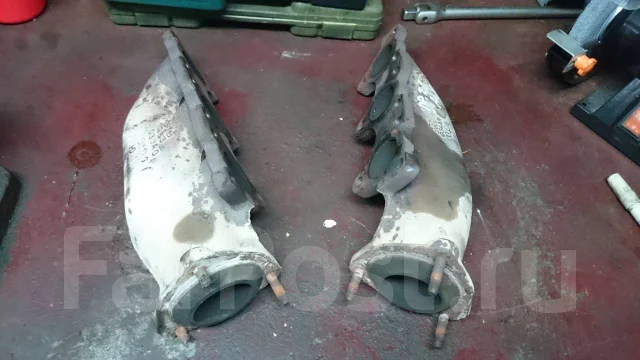 Коллектор выпускной Audi A6C5 левый 078253033AQ в Москве