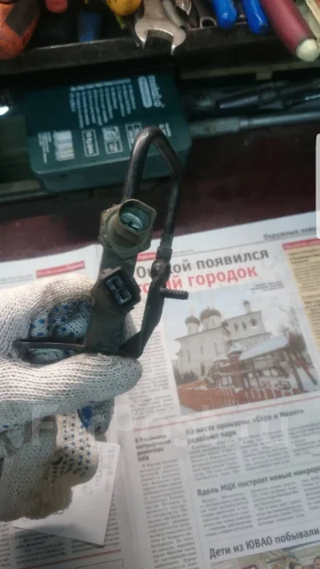Трубка подачи масла в турбину AKN AKE 059145771G Audi A6C5 в Москве