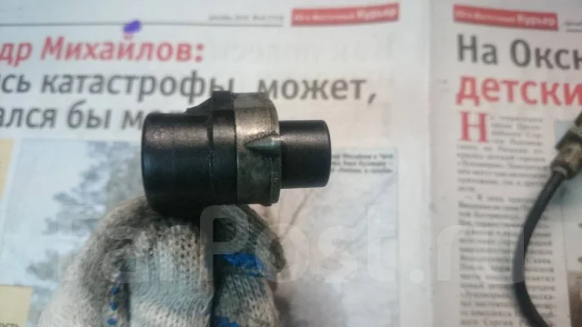 Датчик положения коленвала AKN AKE Audi A6C5 в Москве