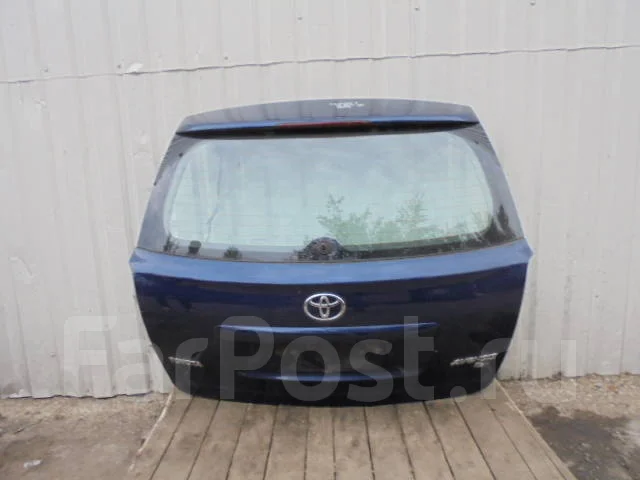 Крышка багажника Toyota Avensis T25 2000-2008 в Москве