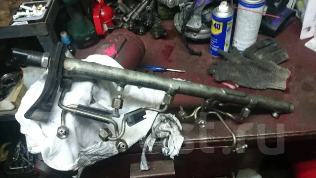 Топливная рампа трубка топливная M57D30 BMW E39 E46 E38 в Москве