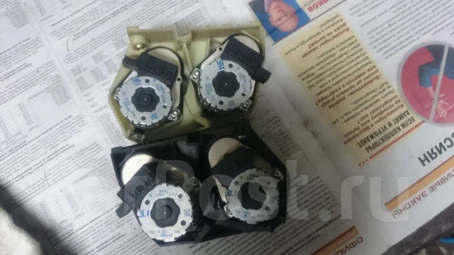 Моторчик заслонки отопителя BMW E39 E38 8391374 8391373 в Москве
