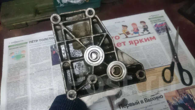 Кронштейн двигателя M62 BMW E38 левый 1704583 в Москве