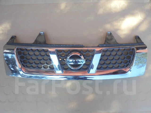 Решетка радиатора Nissan Navara D22 1997-2004 в Москве