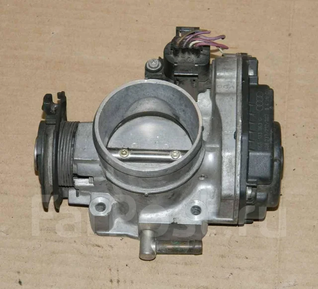 Заслонка дроссельная WV Golf 4 06A133063G в Калуге