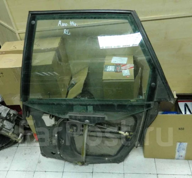 Стеклоподъемник задний L Audi 100 44 кузов в Калуге