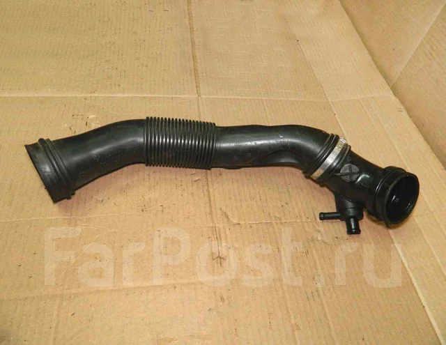 Патрубок воздушного фильтра VW Passat B5 в Калуге