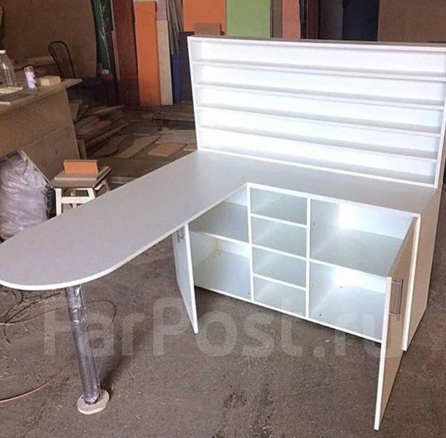 Стол- комод для маникюра, новый, под заказ. Цена: 25 500₽ во Владивостоке