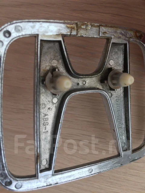 Эмблемы оригинальные Honda в Москве