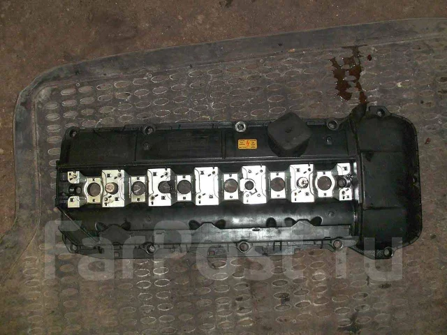 Крышка клапанная BMW E39 M54 B25 в Калуге