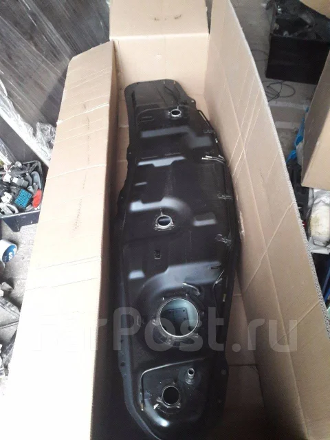 Бензобак Mitsubishi Pajero 1700A927 1700A404 в Москве