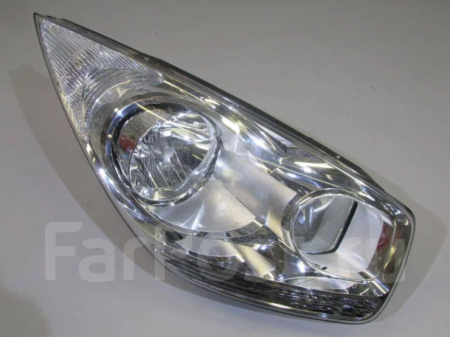 Фара правая kia venga 10-16 б/у 921021p000 03012520200 1* в Москве