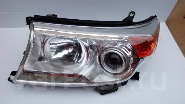Левая фара Toyota Land Cruiser 200 12-15 год в Москве
