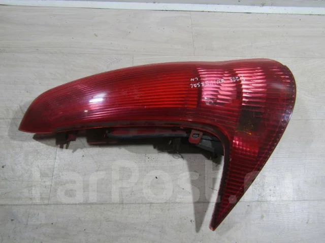 Фонарь задний Peugeot 206 в Москве