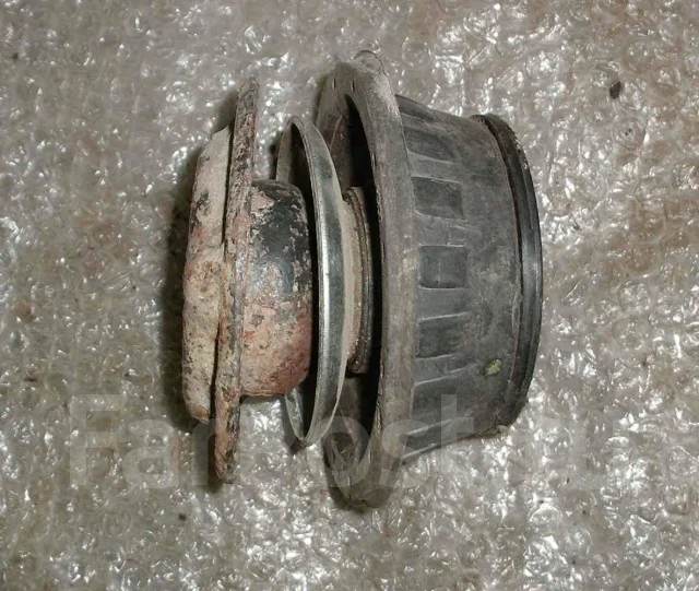 Опора амортизатора VW Passat B3 в Калуге