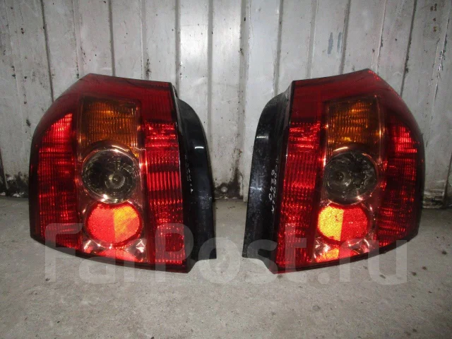 Фонарь Toyota Corolla E120 рест 2004-2007 в Москве