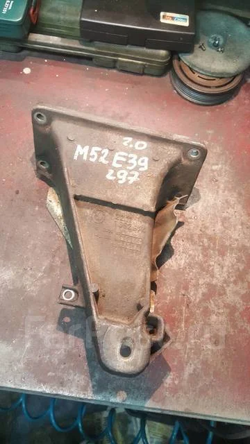 2211 1092974 кронштейн двигателя правый M52 BMW E39 в Москве