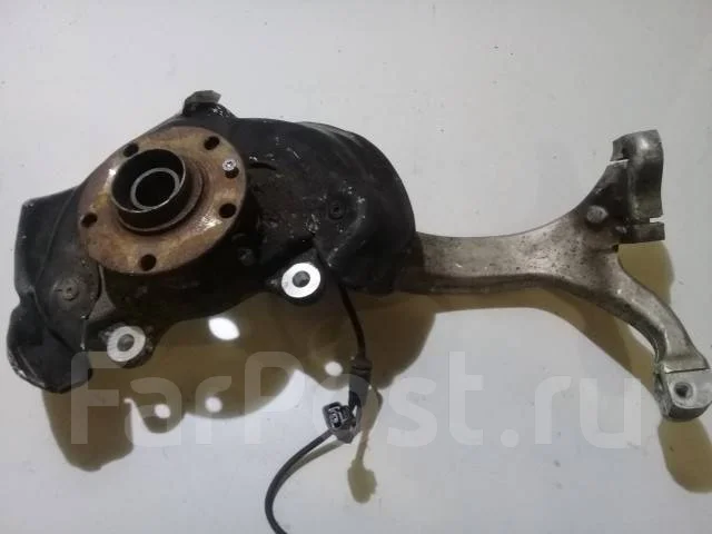 Кулак поворотный Audi A6 в Москве