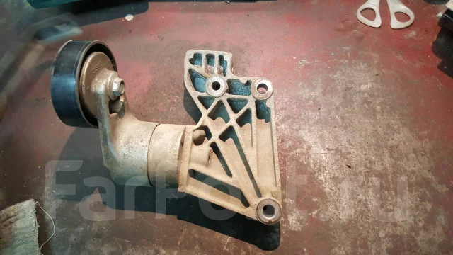 90571112 кронштейн генератора натяжитель z18xe Opel Astra G в Москве